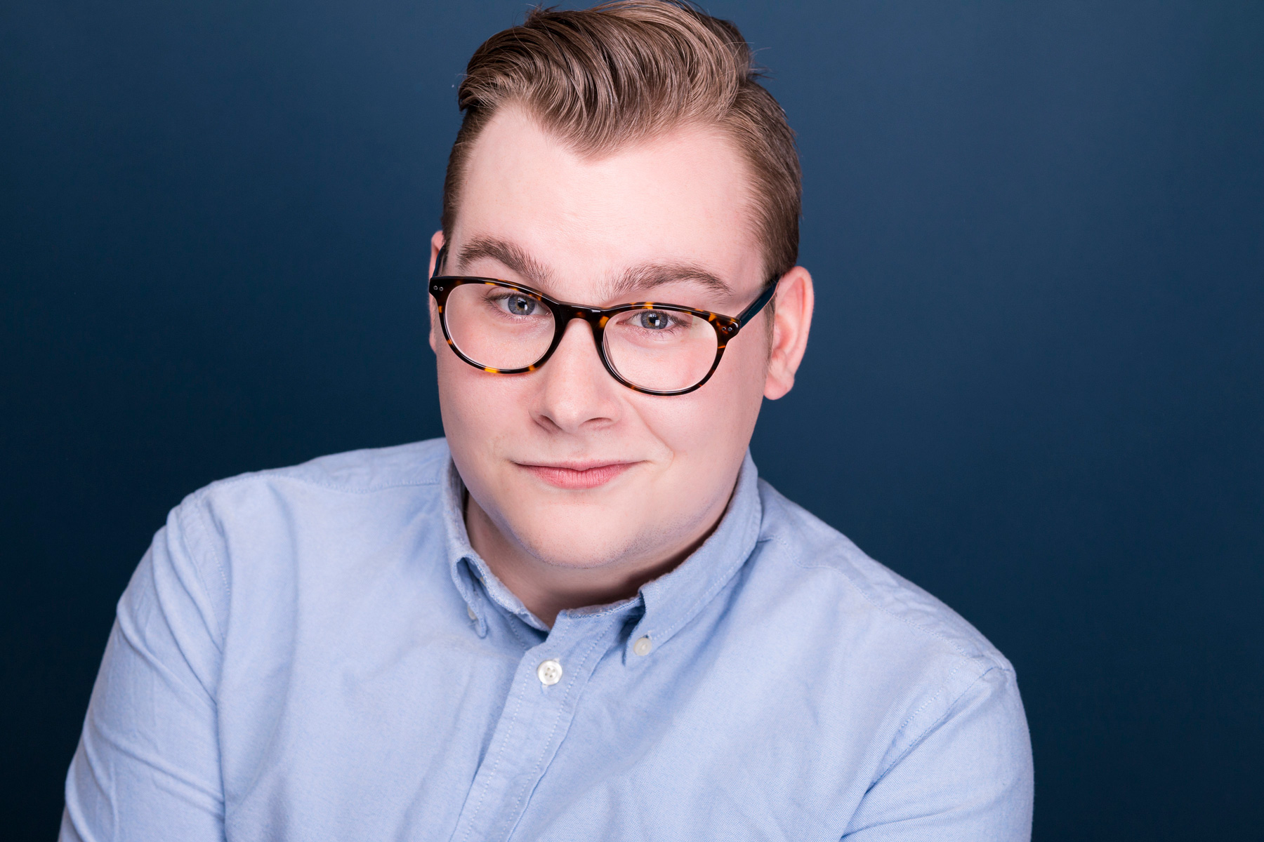 Tom Hearn's SLANG sketch tour is going to be so extra - Sesaya Arts ...