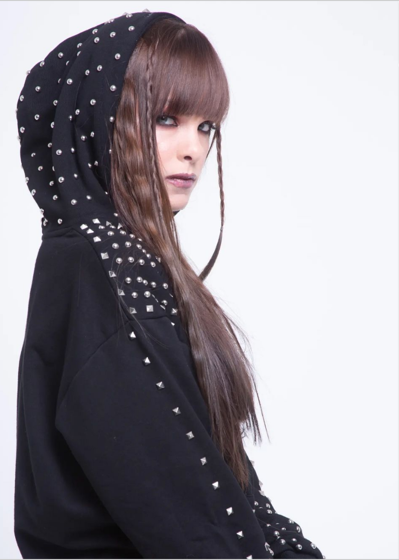 Lizzie Pawsey: The teen British singer-songwriter is on the rise ...