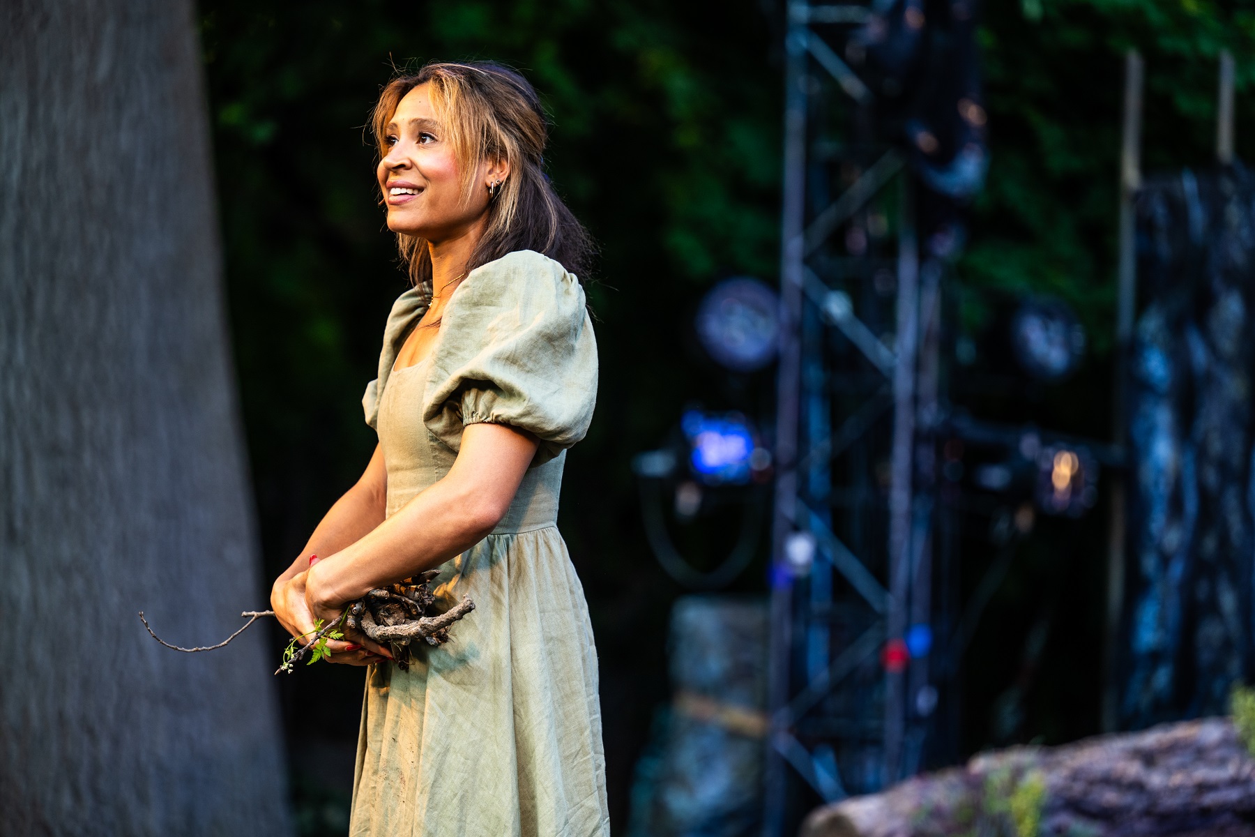 A new take on grief: Beck Lloyd shines as Ophelia in Jessica Carmichael ...