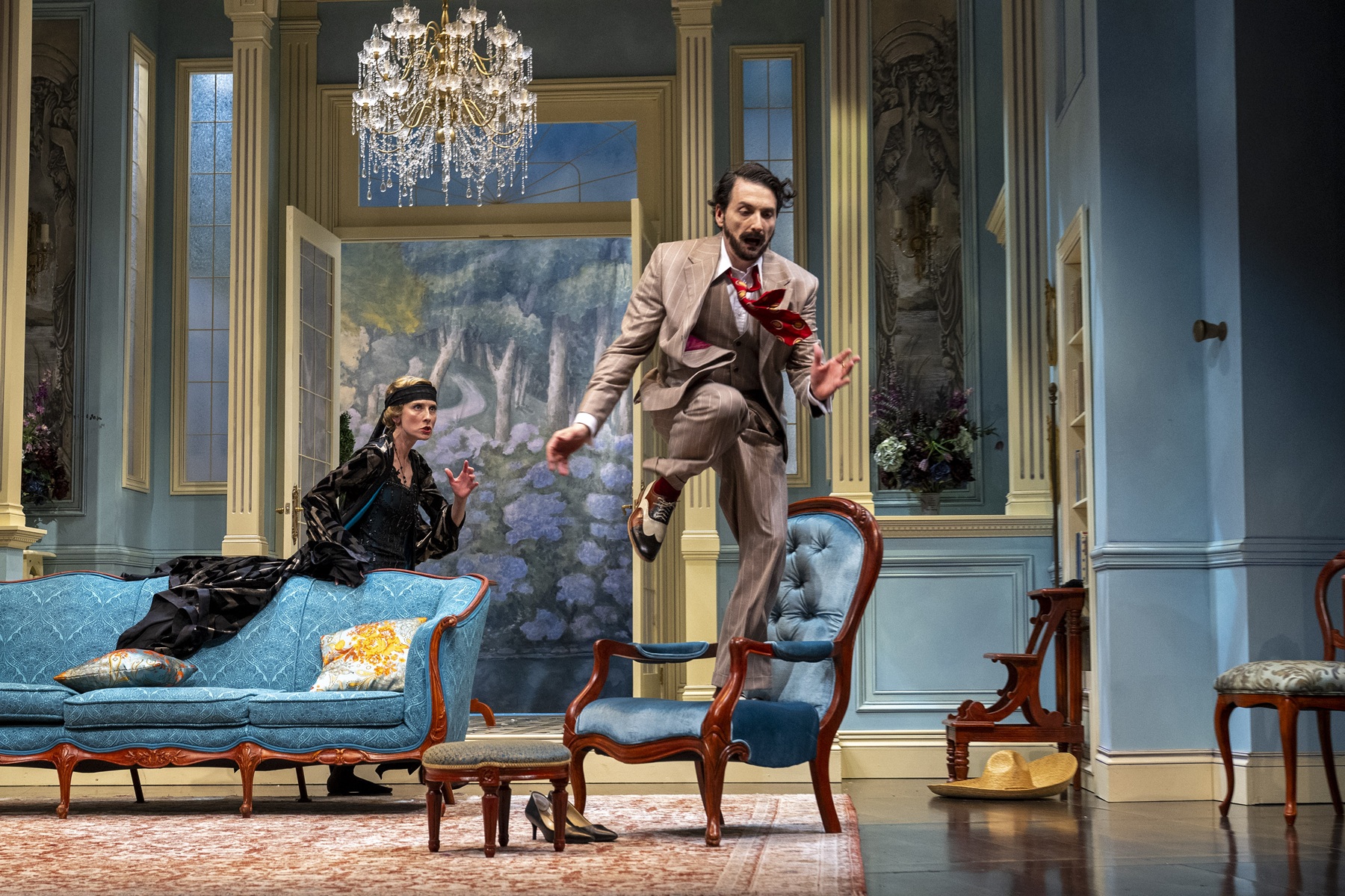 Review: Shaw farce “Tons of Money” is tons of funny - Sesaya Arts Magazine